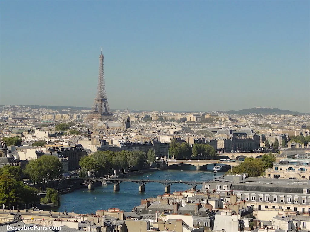 Discovering the Tour Saint-Jacques - DescubreParis.com